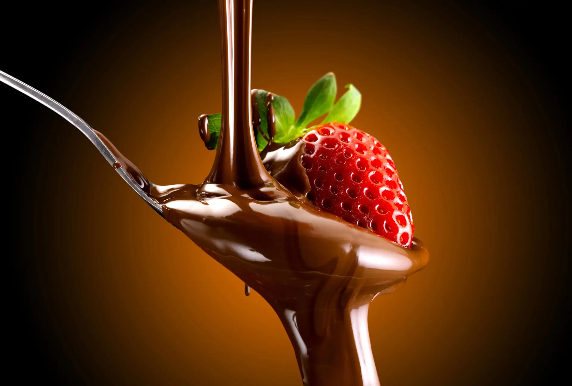 How to Make Chocolate Strawberry Treats for Any Occasion