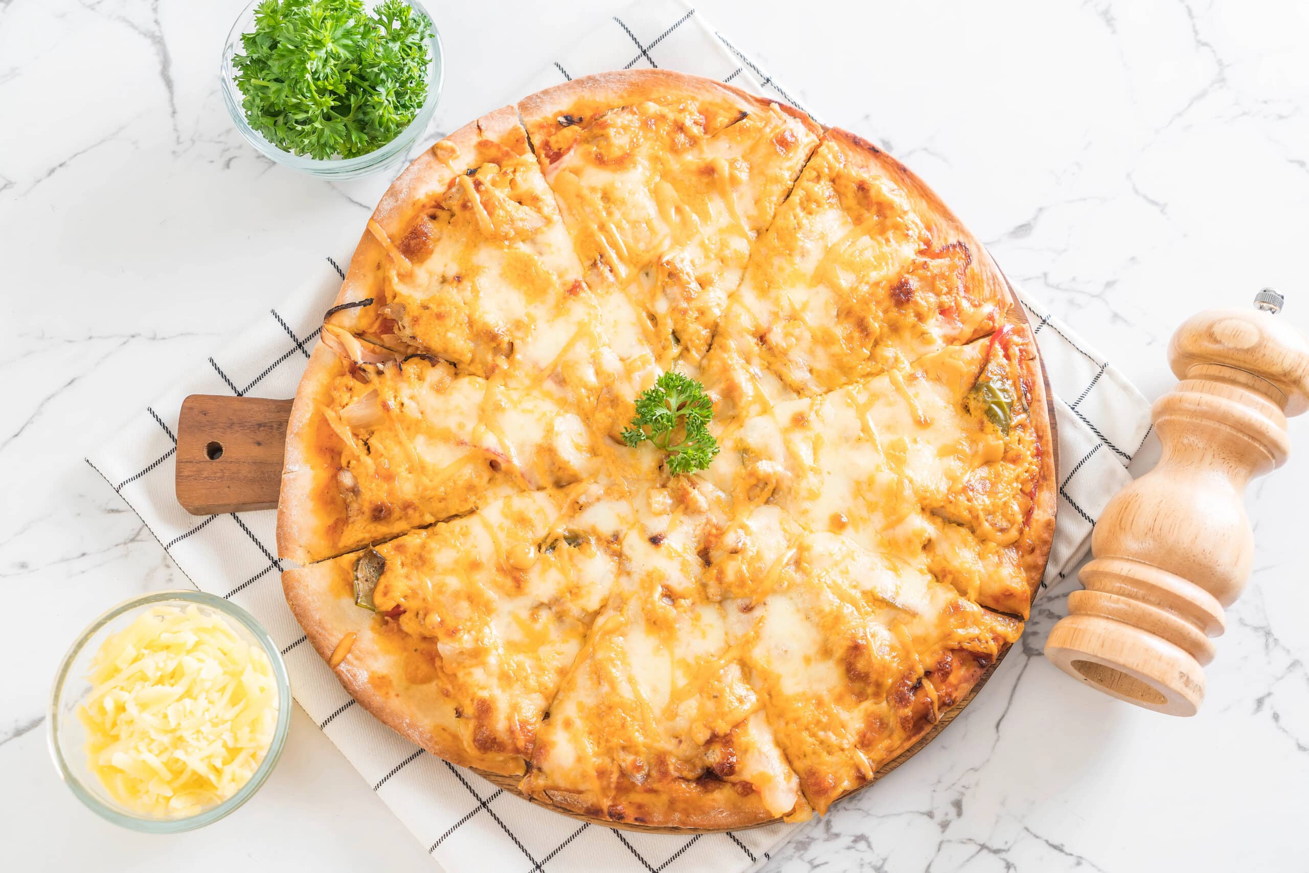 Hot Honey Ricotta Pizza Delight | Sweet & Spicy Recipe